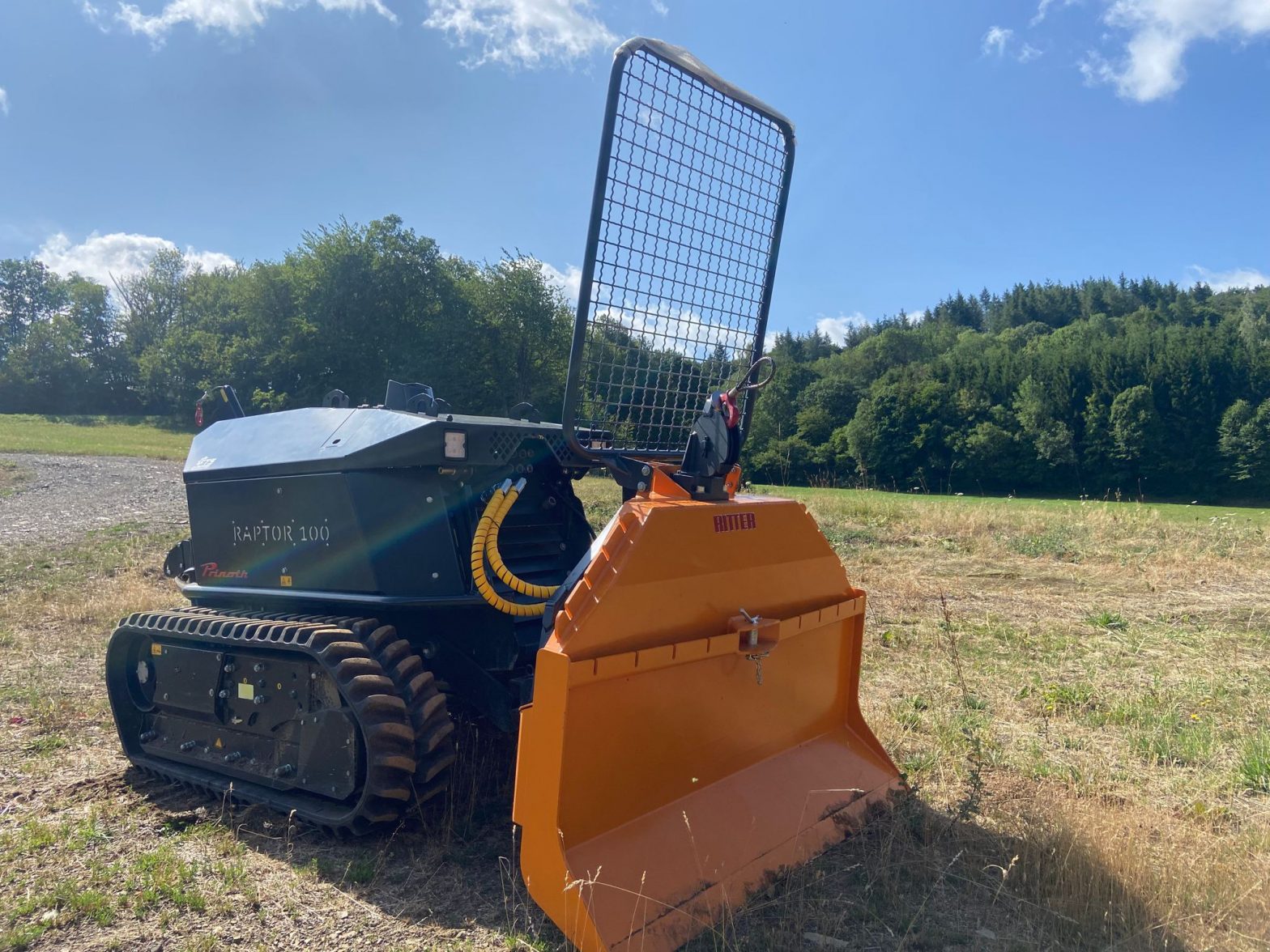 PRINOTH Raptor 100 mit Ritter D50 Winde und FTS-Dreipunktbock ...